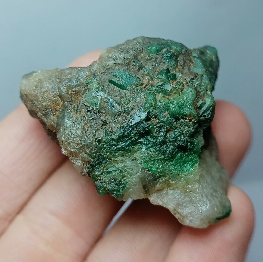 Big Emerald Rough Stone / Natural Zambian Emerald Rough Stone - Etsy