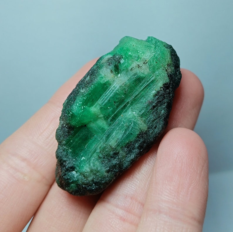 Big Emerald Rough Stone / Natural Zambian Emerald Rough Stone - Etsy