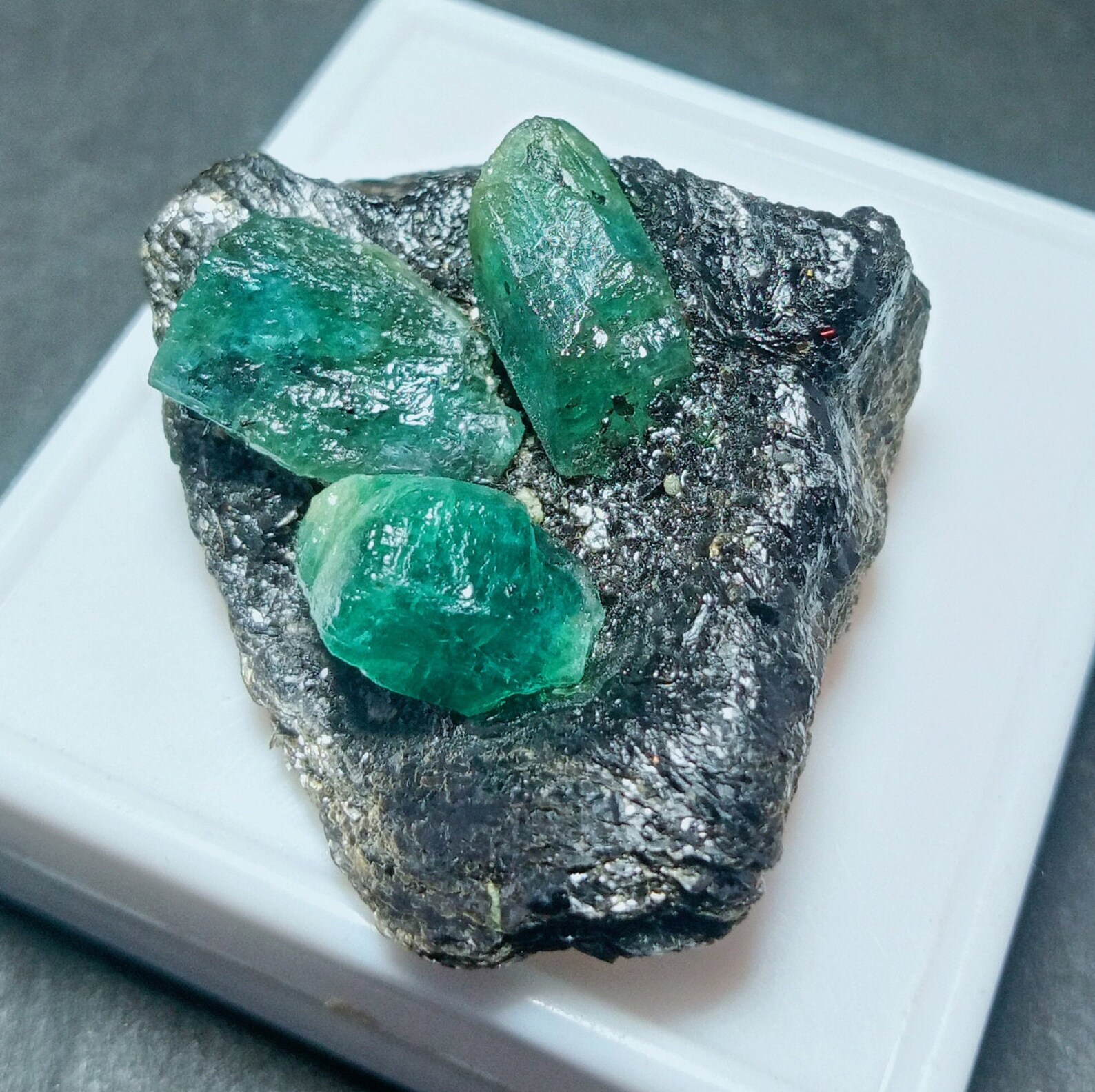 Biggest Emerald Rough Stone / Natural Zambian Emerald Rough - Etsy