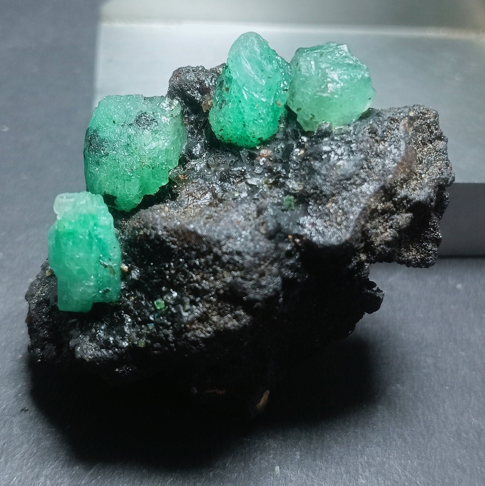Biggest Emerald Rough Stone / Natural Zambian Emerald Rough Stone, Raw ...