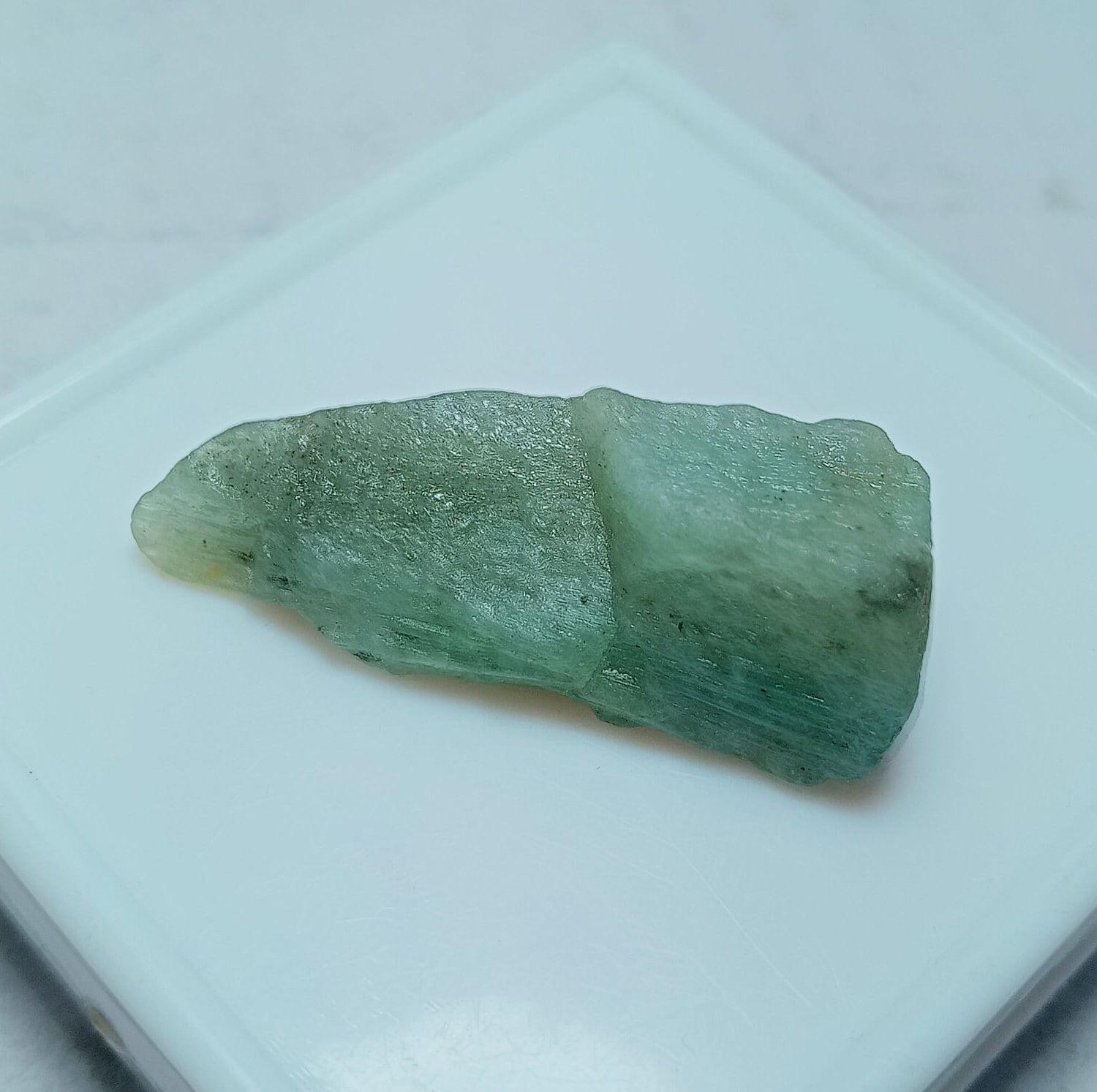 Big Emerald Rough Stone / Natural Colambian Emerald Rough Stone, Raw ...