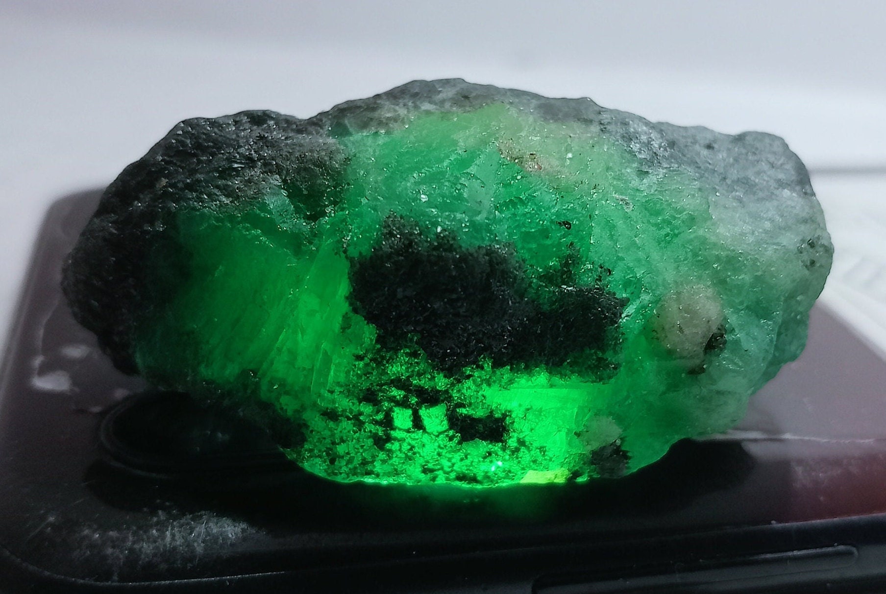 Big Emerald Rough Stone / Natural Zambian Emerald Rough Stone - Etsy
