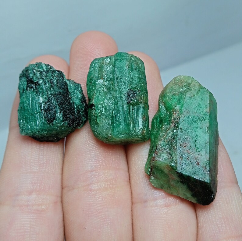 Big Emerald Rough Stone / Natural Zambian Emerald Rough Stone - Etsy