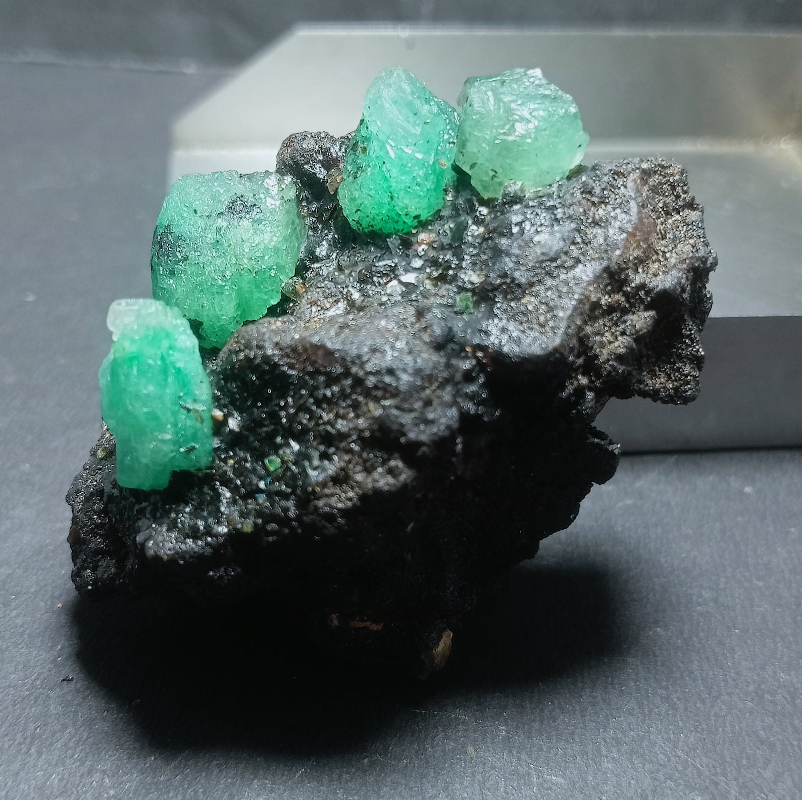 Biggest Emerald Rough Stone / Natural Zambian Emerald Rough Stone, Raw ...