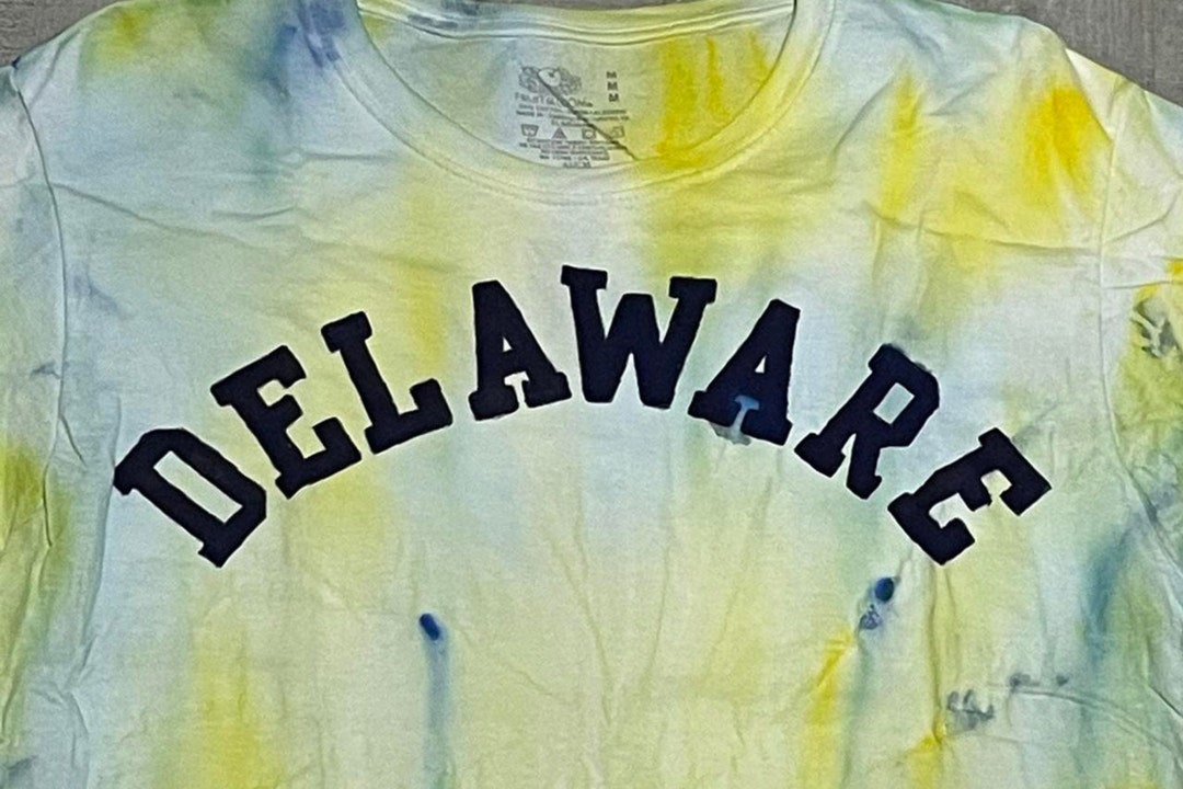 COLLEGE TAILGATE - University of Delaware (udel) Blue and Yellow Hand ...