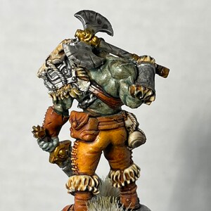 Orc Orog / Half-orc Fighter Barbarian DND Resin 28mm Scale Dungeons ...