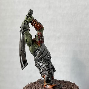 Orc Orog / Half-orc Fighter DND Wizkids Nolzurs, 28mm Scale Dungeons ...