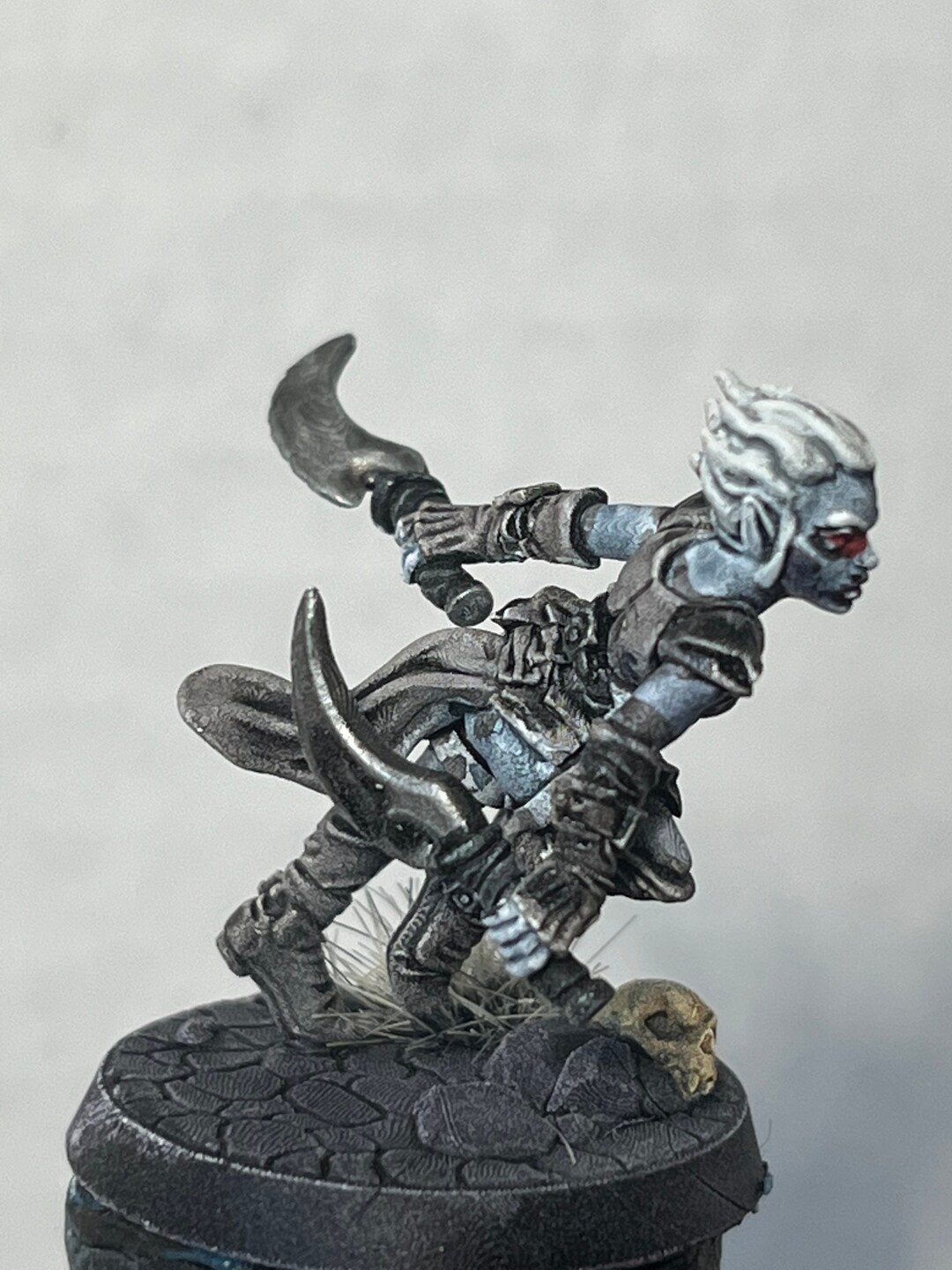 Pro Painted Drow Elf Rogue DND Resin 28mm Scale Dungeons & Dragons ...
