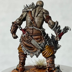 Orco Orog / Semiorco Guerrero Bárbaro DND Resina Escala de 28 mm ...