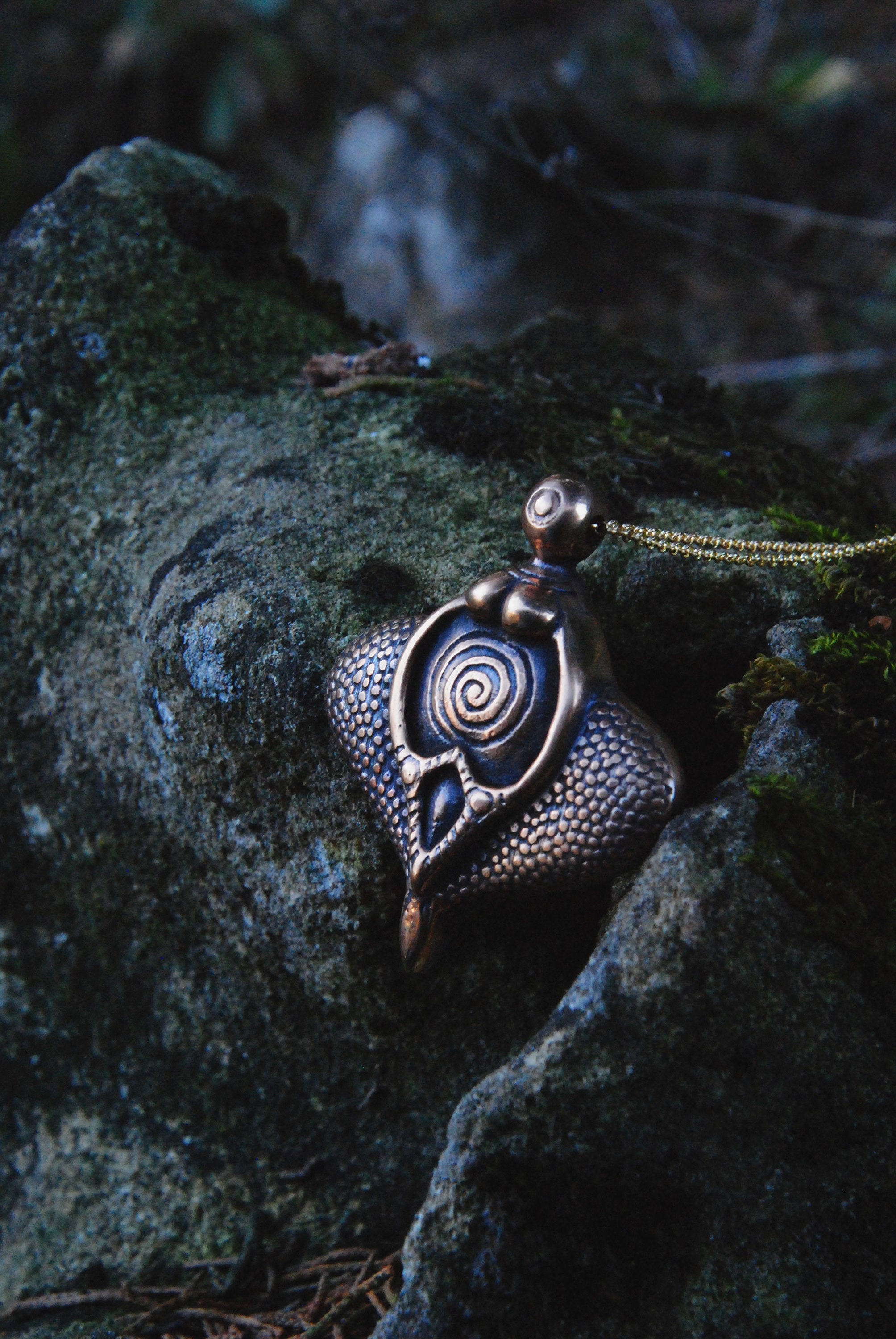 Pendant Sheela Na Gig in Bronze. - Etsy