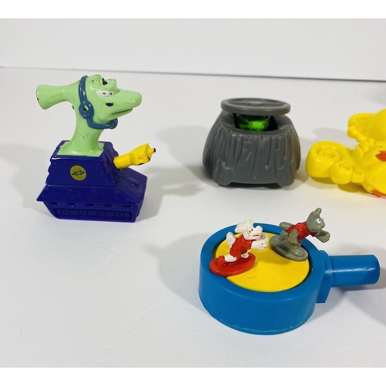 Hardees Kids Meal Toys Lot of 8 American Burger Chain Fast Food 1990s ...