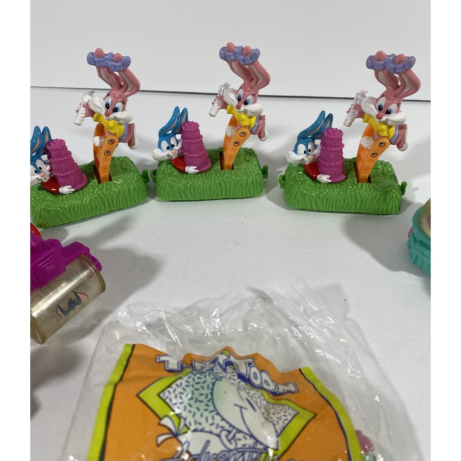 Warner Bros Tiny Toon Kids Meal Toys Lot of 9 Baby Bunny DJ Elmyra Bird ...