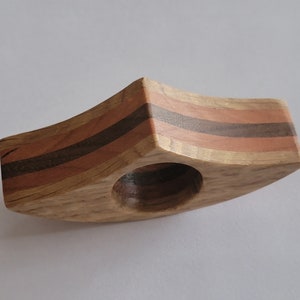 One-handed-book-holder - A Great Book Accessory Allowing the Reader to ...