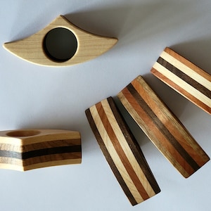 One-handed-book-holder - A Great Book Accessory Allowing the Reader to ...