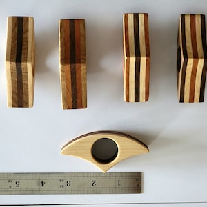 One-handed-book-holder - A Great Book Accessory Allowing the Reader to ...