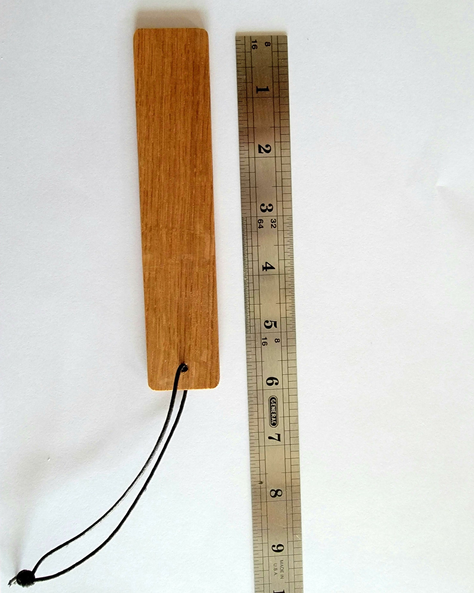 One-handed-book-holder - A Great Book Accessory Allowing the Reader to ...