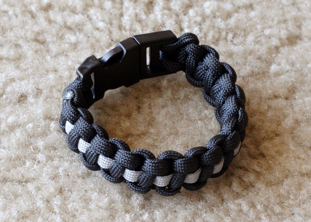 The Grey Line Paracord Cobra Weave Bracelet - Etsy