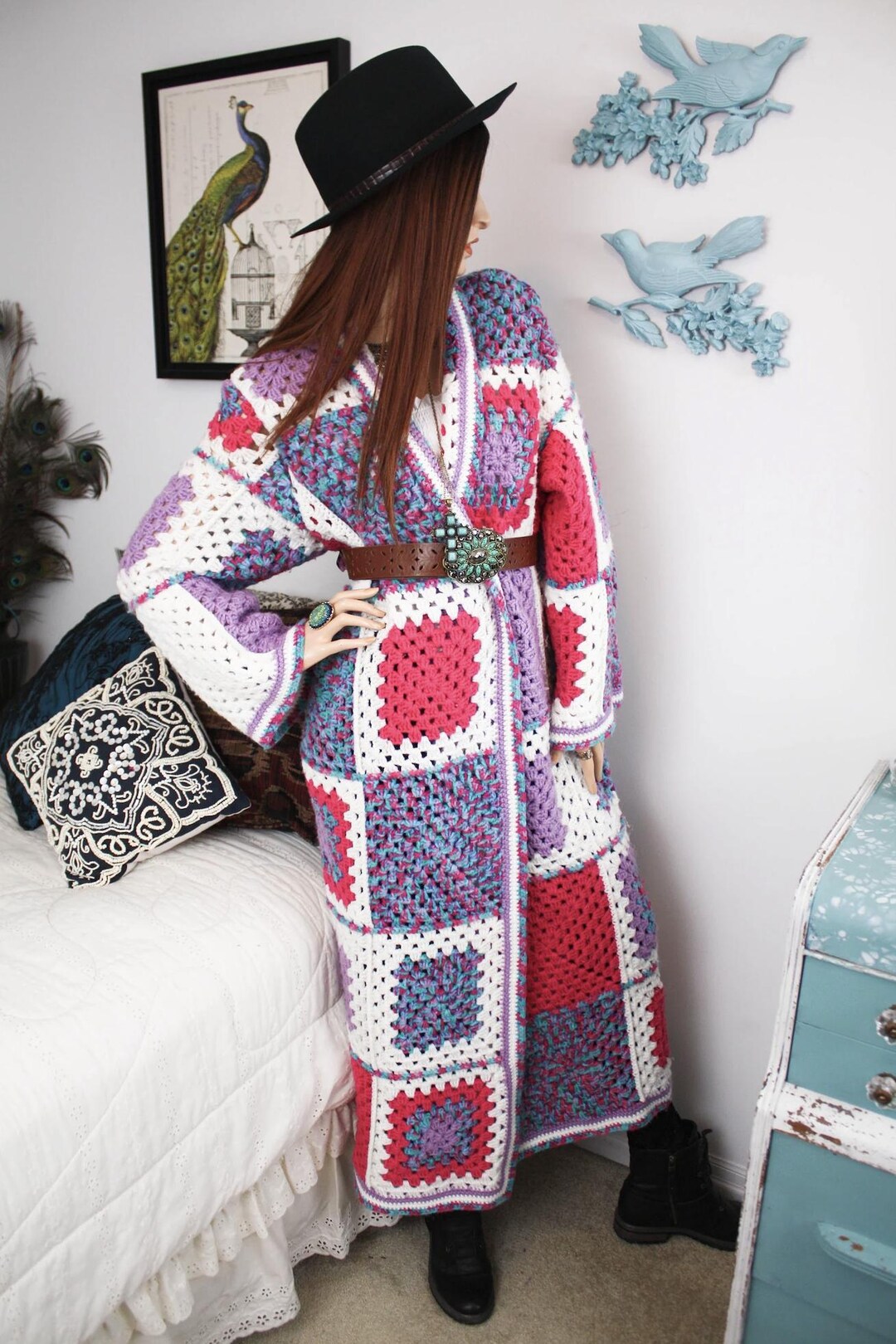 V I N T a G E / Vintage Upcycled Long Purple/pink Crochet Granny Square ...