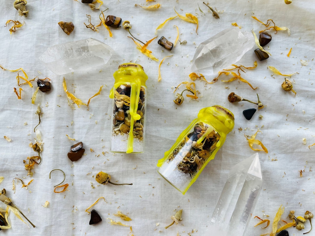 Confidence Spell Jar Spell Jar Confidence Spell Witchcraft ...