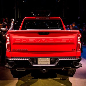 For Chevy Silverado Red Black LT Tailgate Logo Nameplates Letter 3D ...