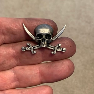 Skull and Cross Swords Pin Badge - Etsy