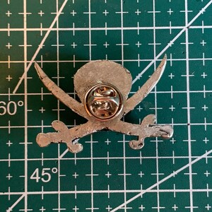 Skull and Cross Swords Pin Badge - Etsy