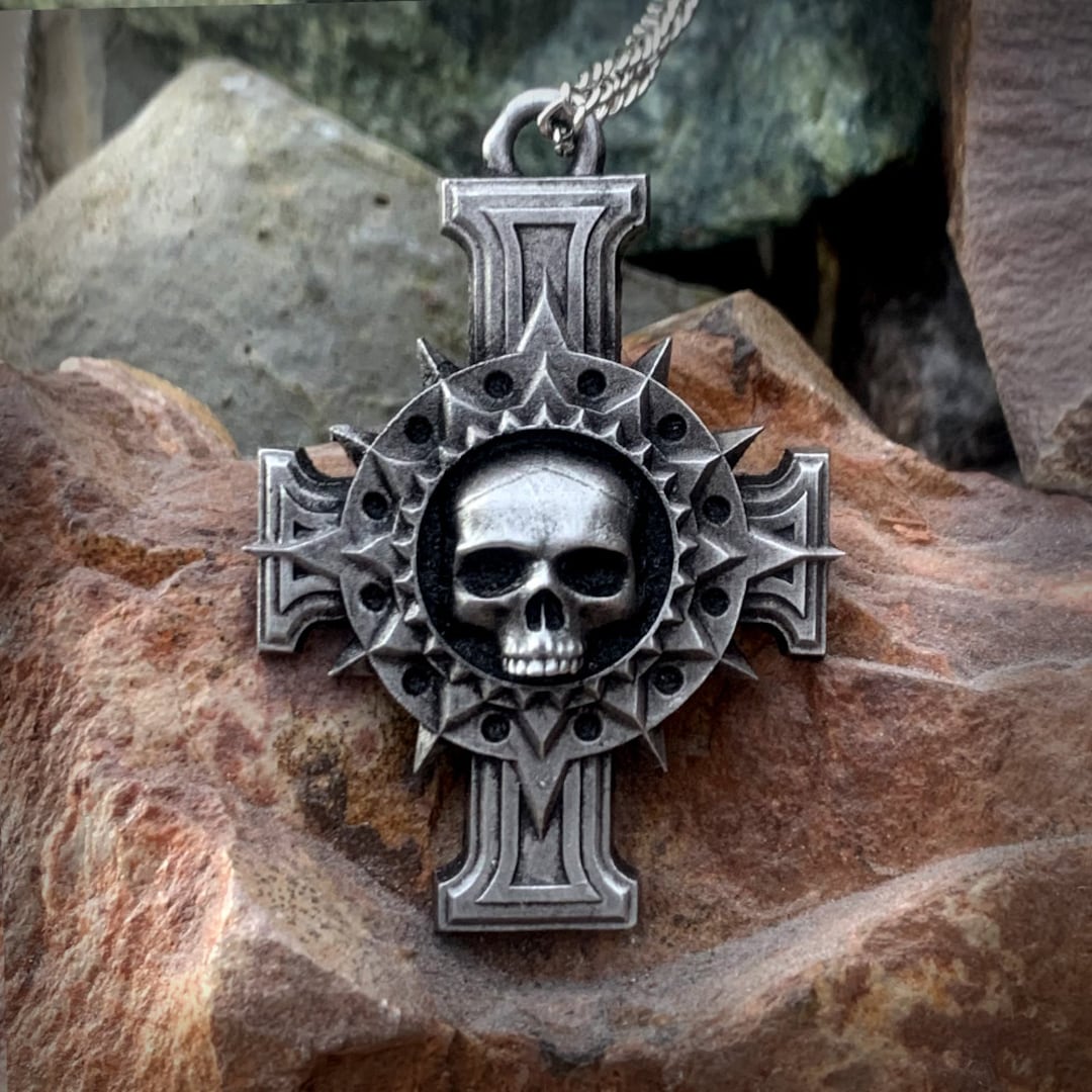 Inquisition Rosette Cross Pendent - Etsy
