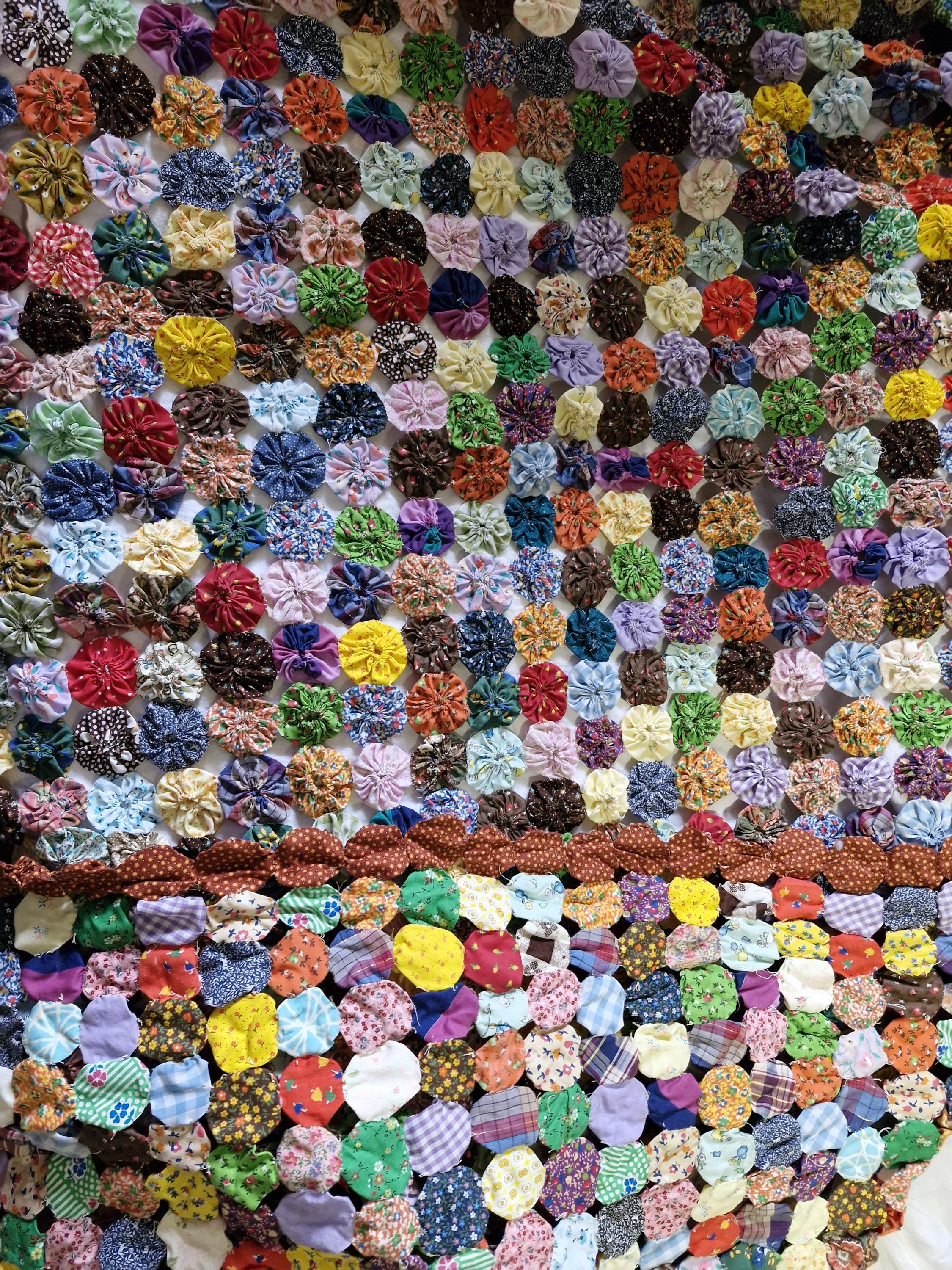 Beautiful Handmade Yoyo Quilt Aprox 88x60 Inches. - Etsy
