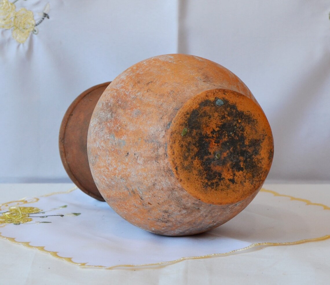 Antique Clay Pot. Wabi Sabi Ceramics. Dusty Pottery Vessel. - Etsy