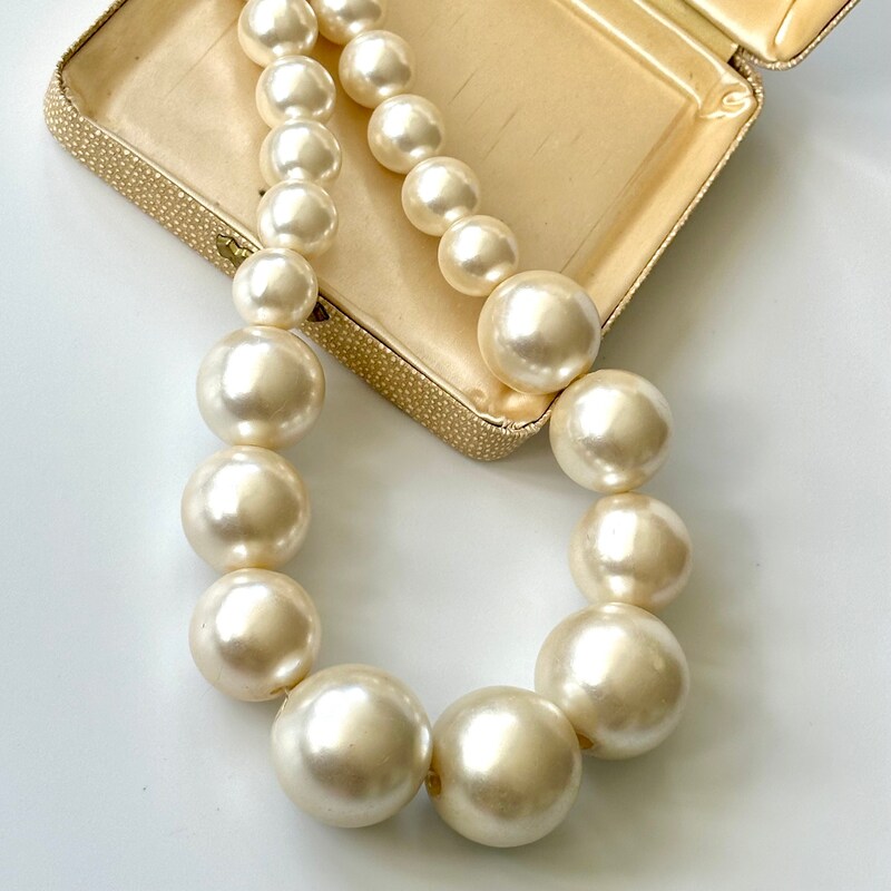 Graduated Pearls - Etsy