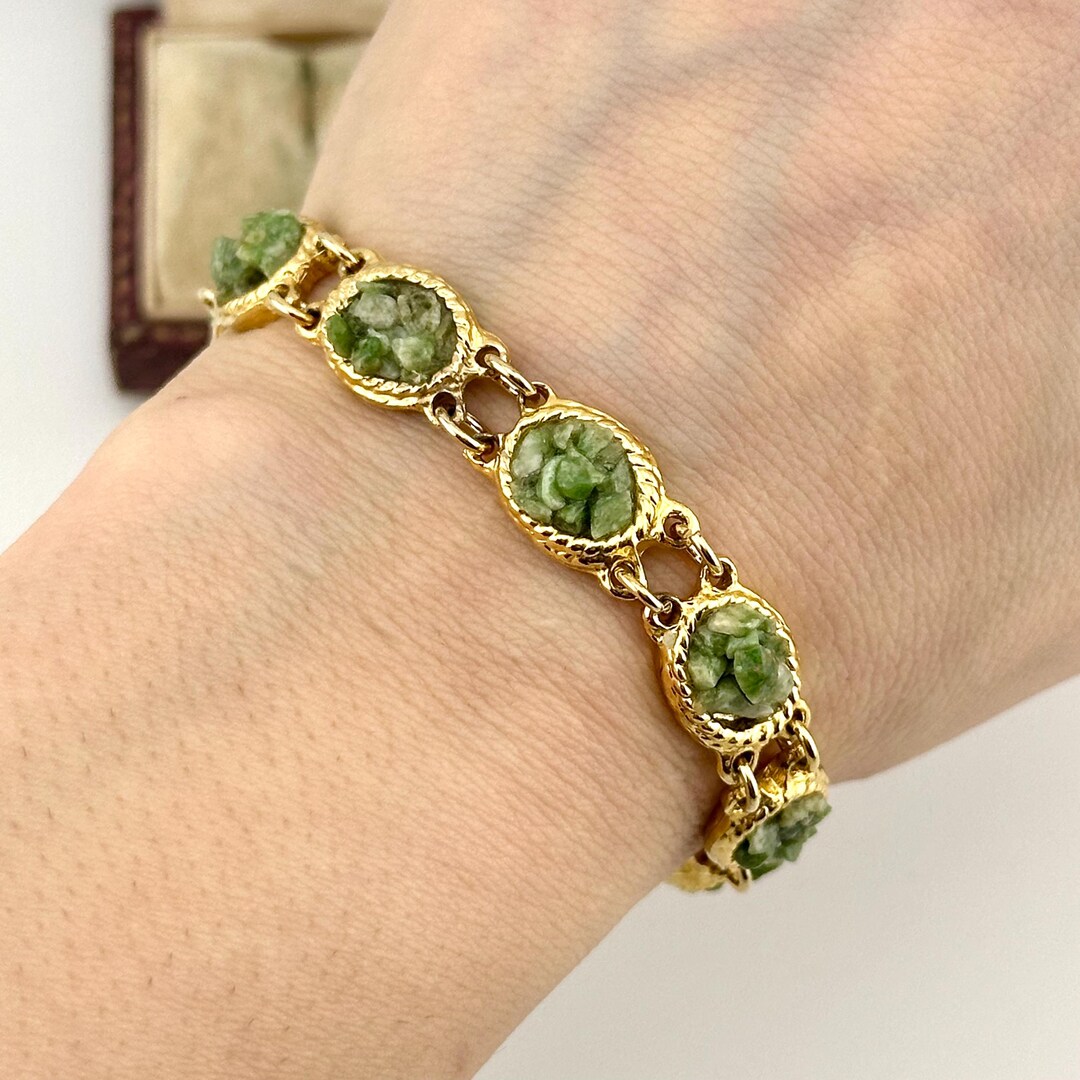 Vintage 1960s 18ct Gold Plated Genuine Green Jade Chip Stone Bracelet ...
