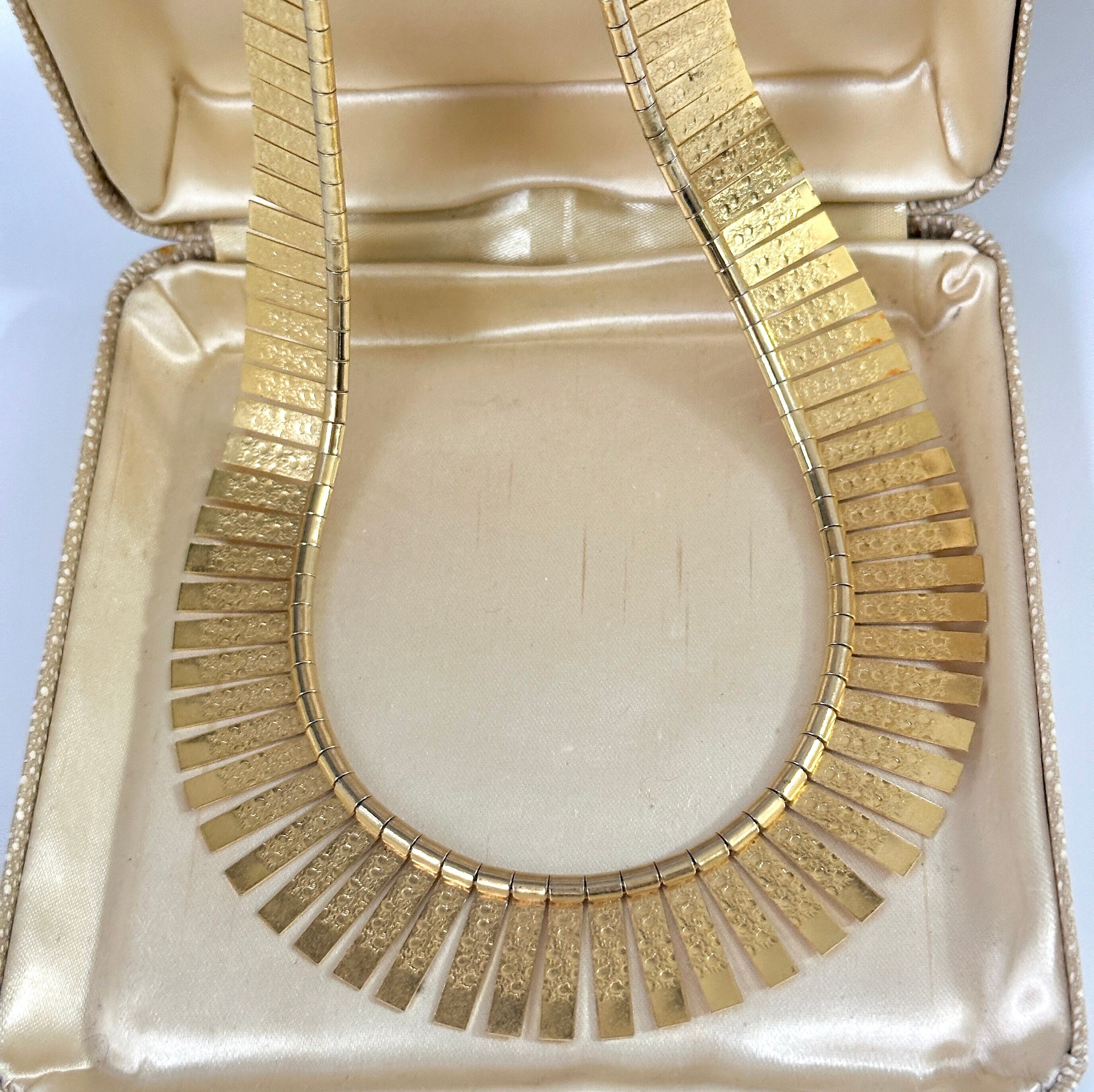 Vintage 1980s 18ct Gold Plated Cleopatra Statement Collar/choker ...