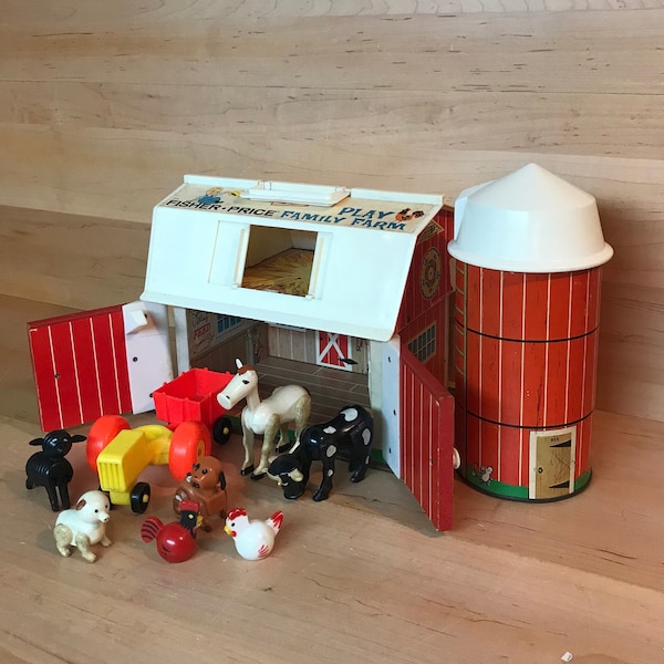 Little People Barn - Etsy