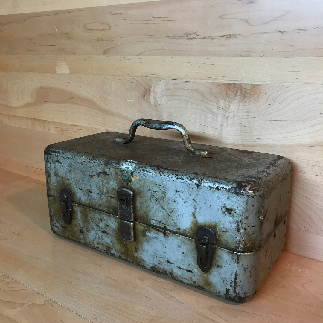 Vintage Steel Tackle Box Midcentury Rustic Steel Toolbox Industrial ...
