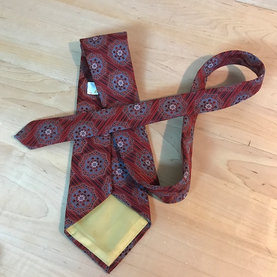 Vintage Super Wide Necktie 1970s Beau Brummel Mr. Joh… - Gem