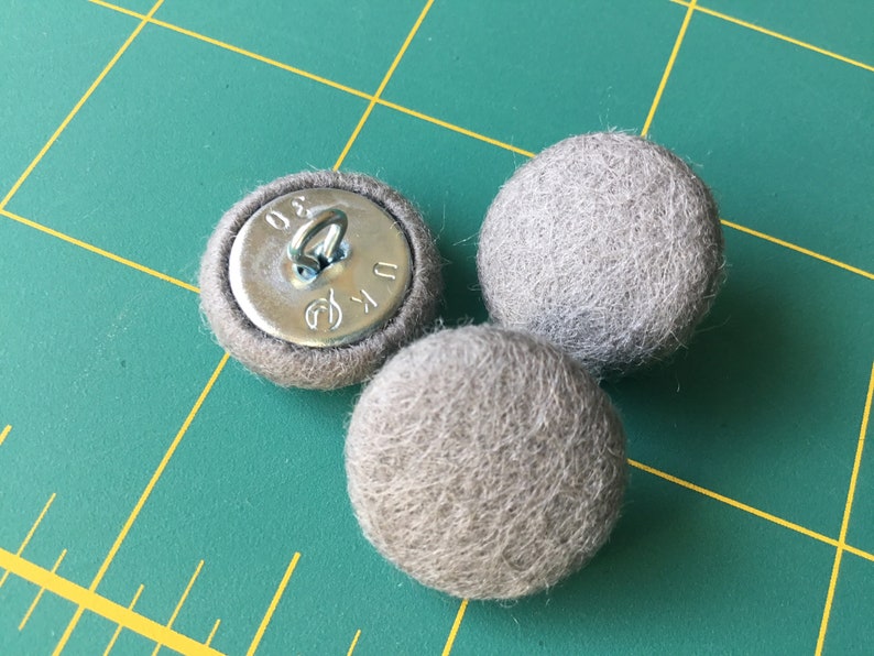 28mm Felt Buttons 100% Wool Hand Covered Metal Shank & Loop Back 70 ...