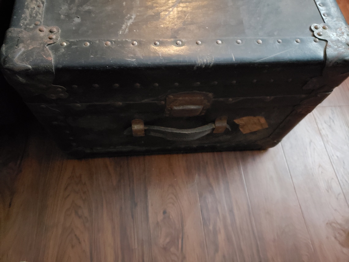 Vintage WWII Trunk - Etsy