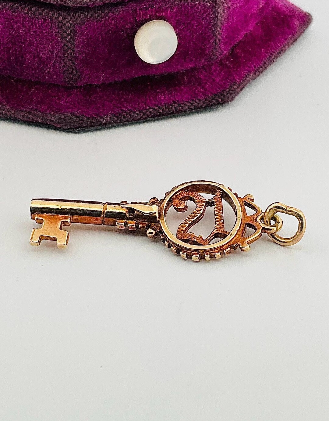 Vintage 9k Yellow Gold Number 21 Key Charm Pendant - Etsy