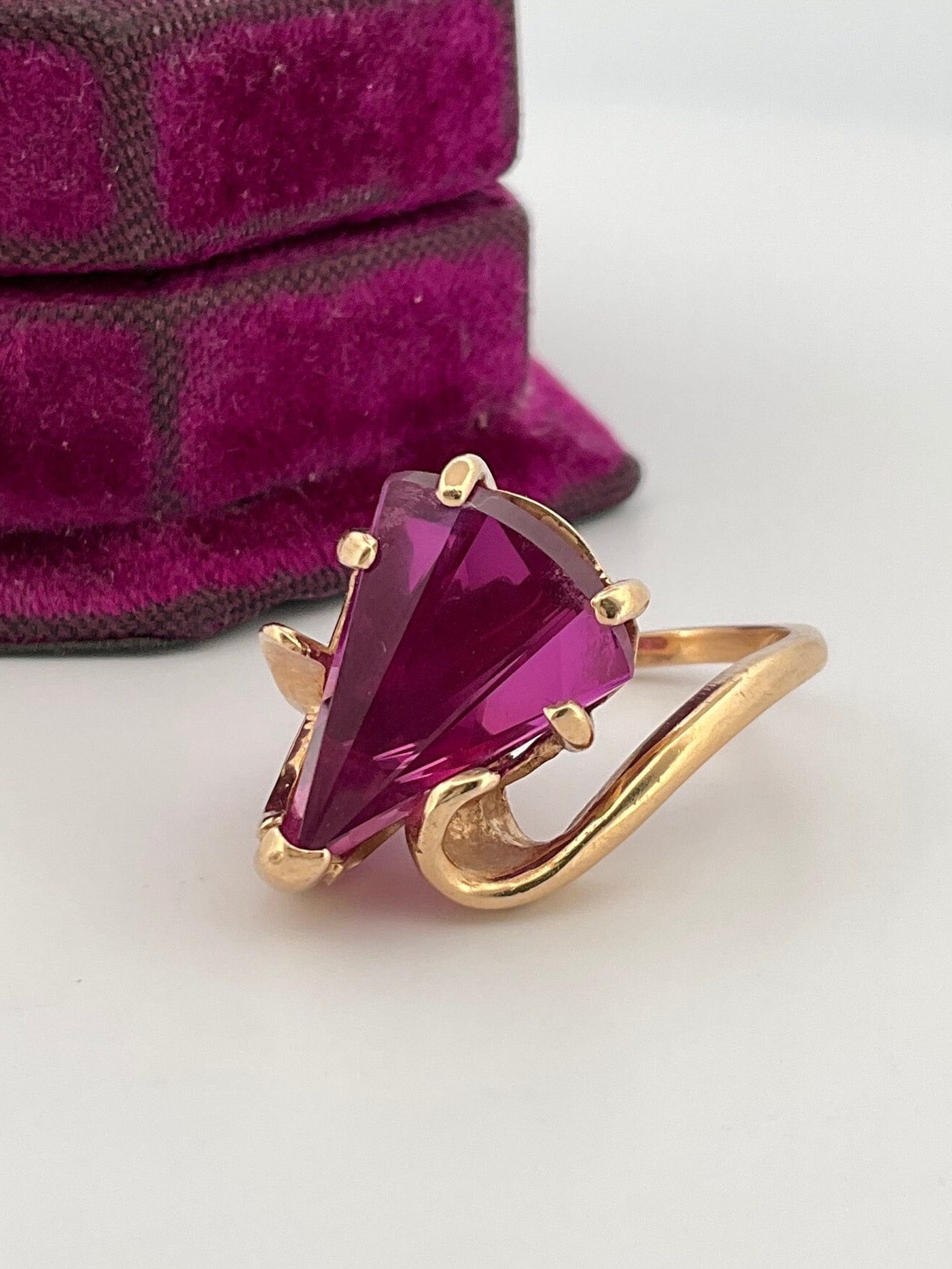 Lighthouse Lens Cut Vintage Gold Ring Synthetic Sapphire 10k Yellow ...