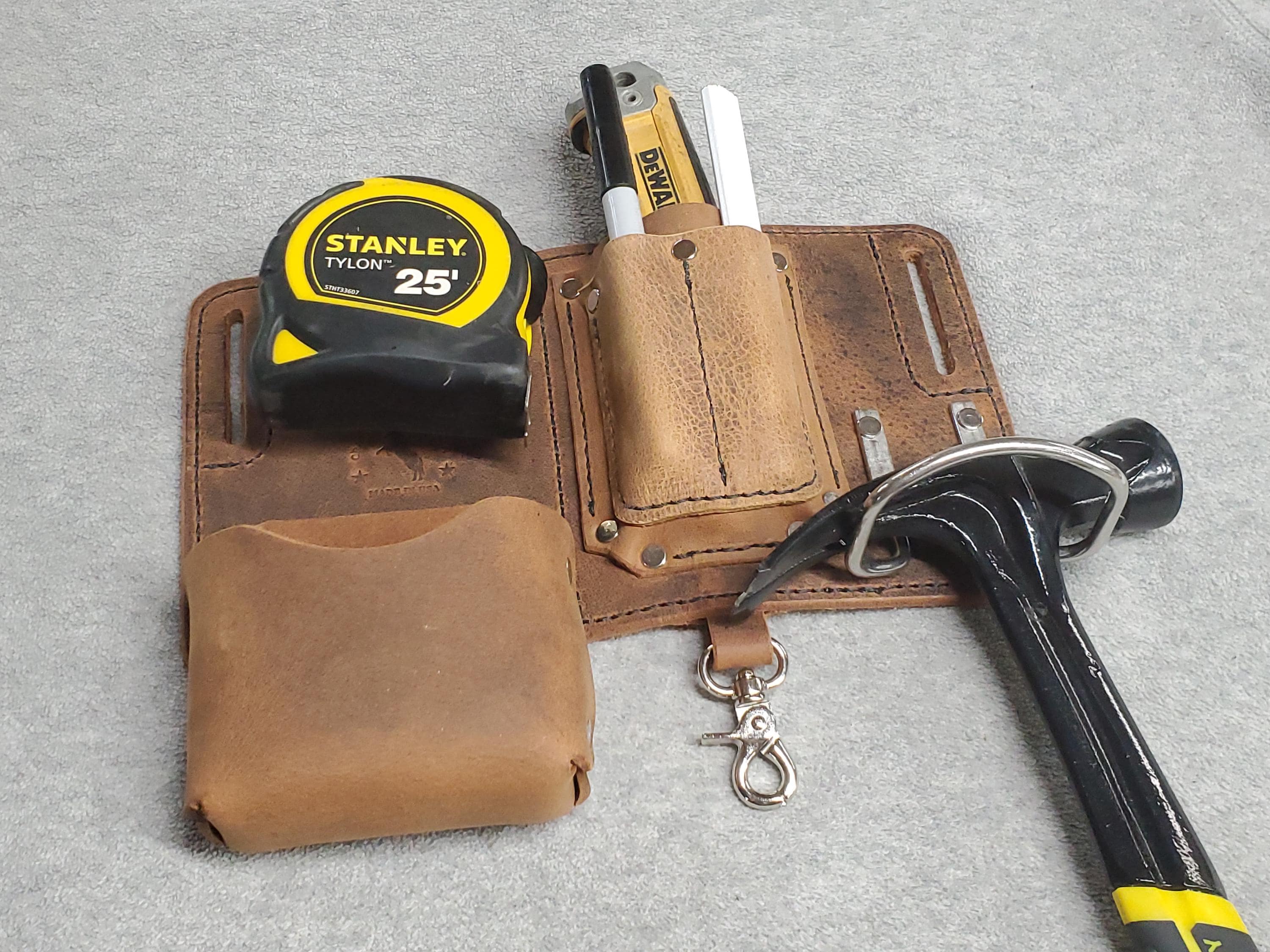 Deluxe Foreman's Tool Pouch - With Heavy Duty Clip and Hammer Loop ...