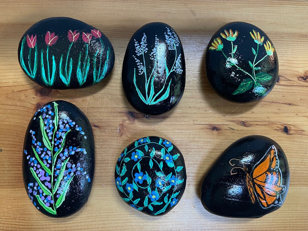 6 Small Painted Rocks With Flowers, Hand Painted Garden Rocks, Unique ...
