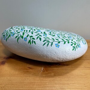 Painted Rock, Garden Decoration, Spring Flowers, Mother's Day Gift - Etsy