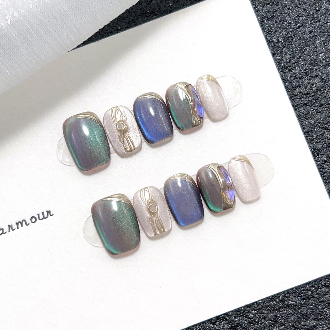 Twilight Pearlescent Press on Nails, Gel Fake Nails, Cute Fun Nails ...