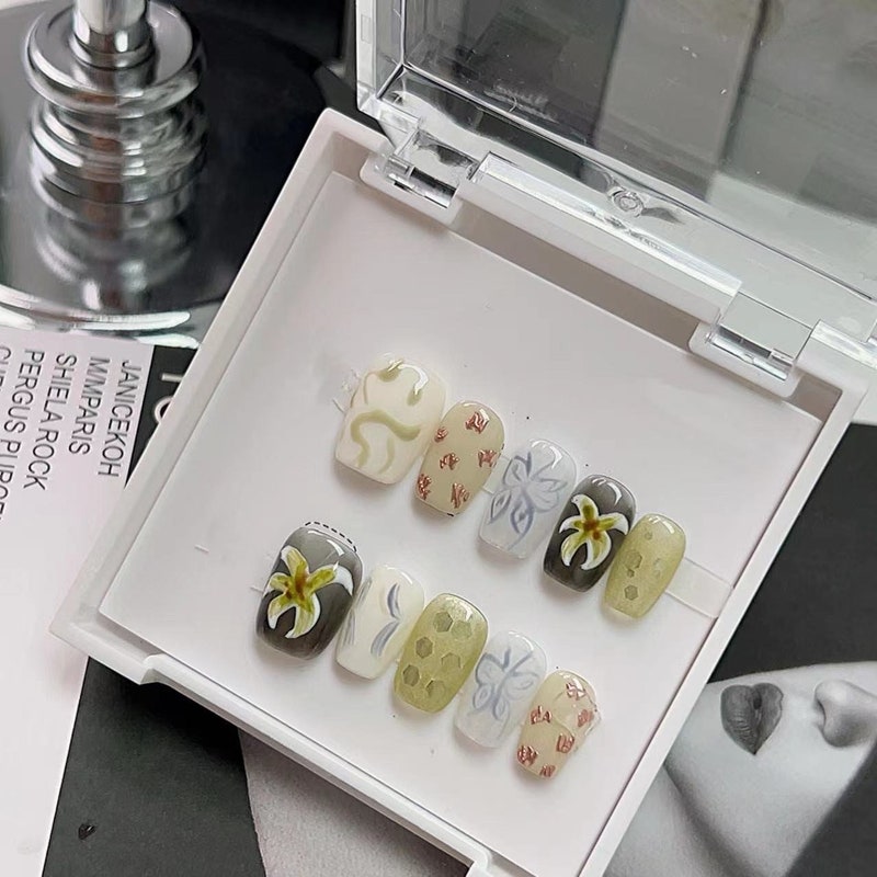 Cute Fake Nails - Etsy