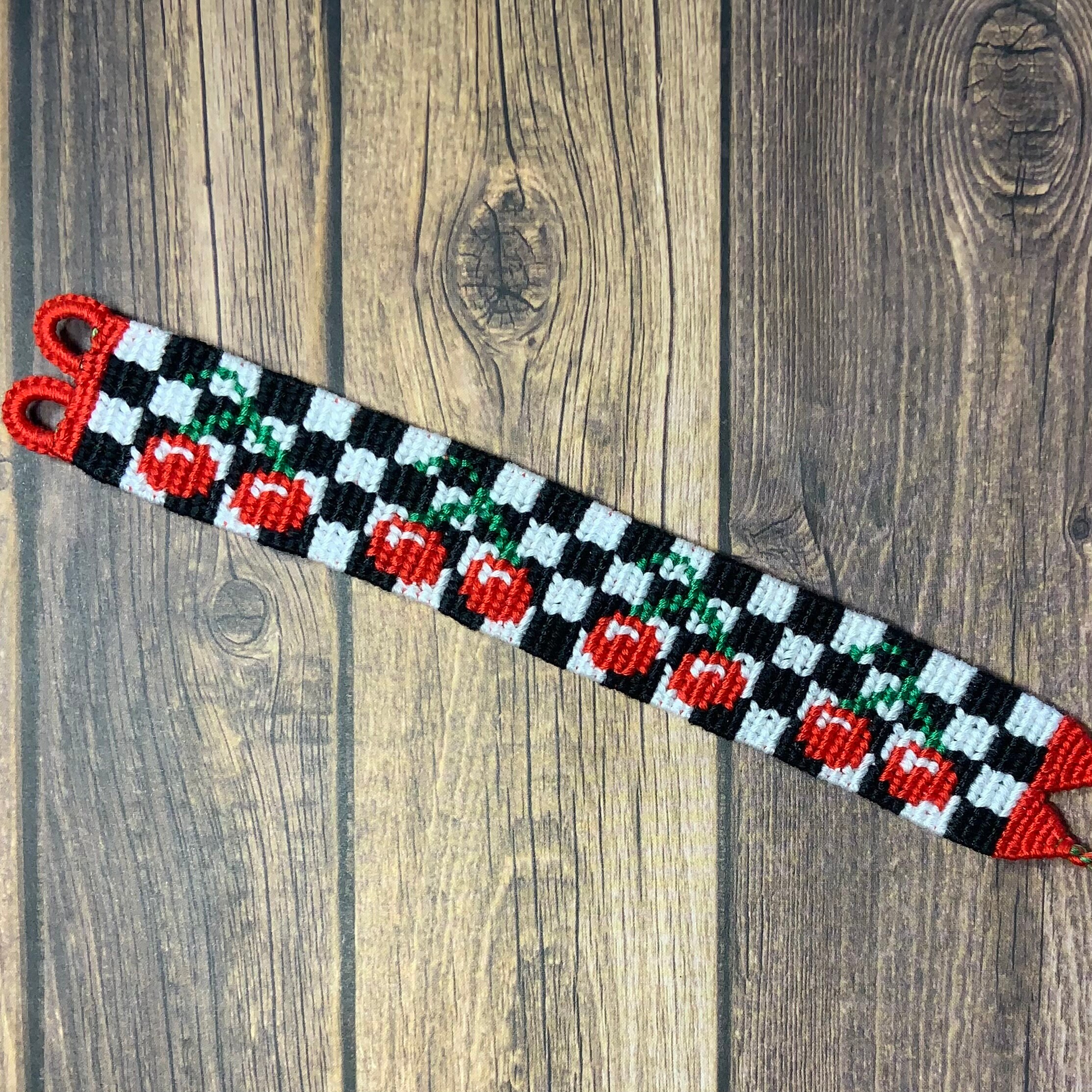 Checkered Friendship Bracelets Alpha Pattern W/ Design - Etsy