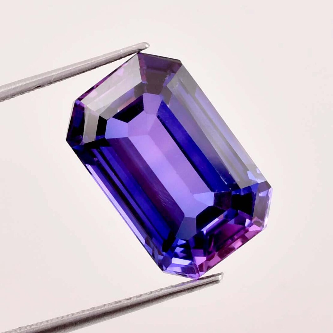 14.00 Ct Flawless Ceylon Purple Pink Bi-color Sapphire Emerald Cut ...