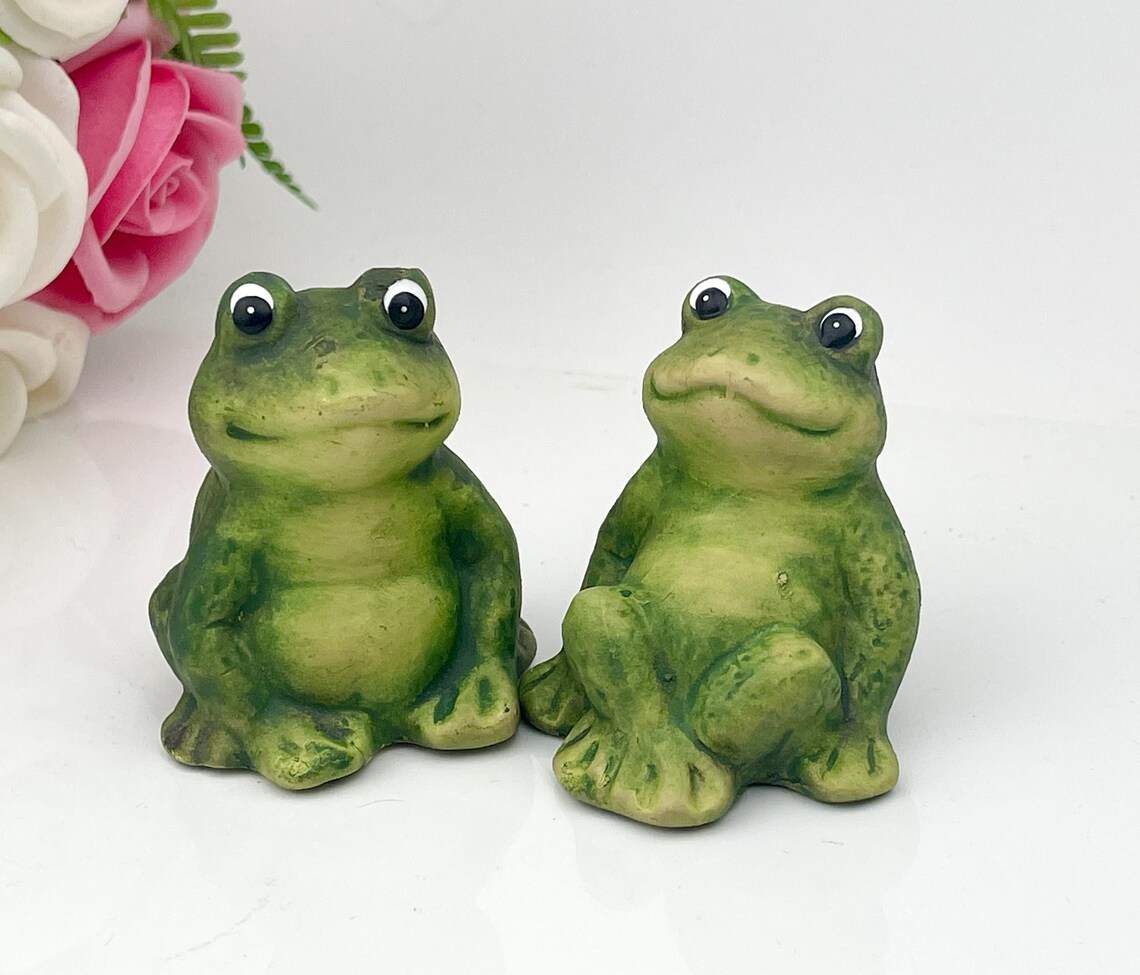 Chinese Money Frogs Figurines: Lucky Home Decor, Made in England - Etsy
