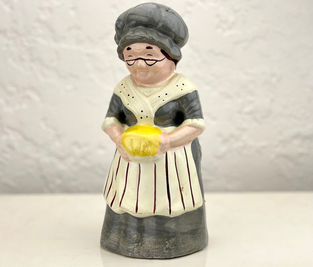 Vintage Ceramic Figurine of an Older Woman Baker - Etsy UK