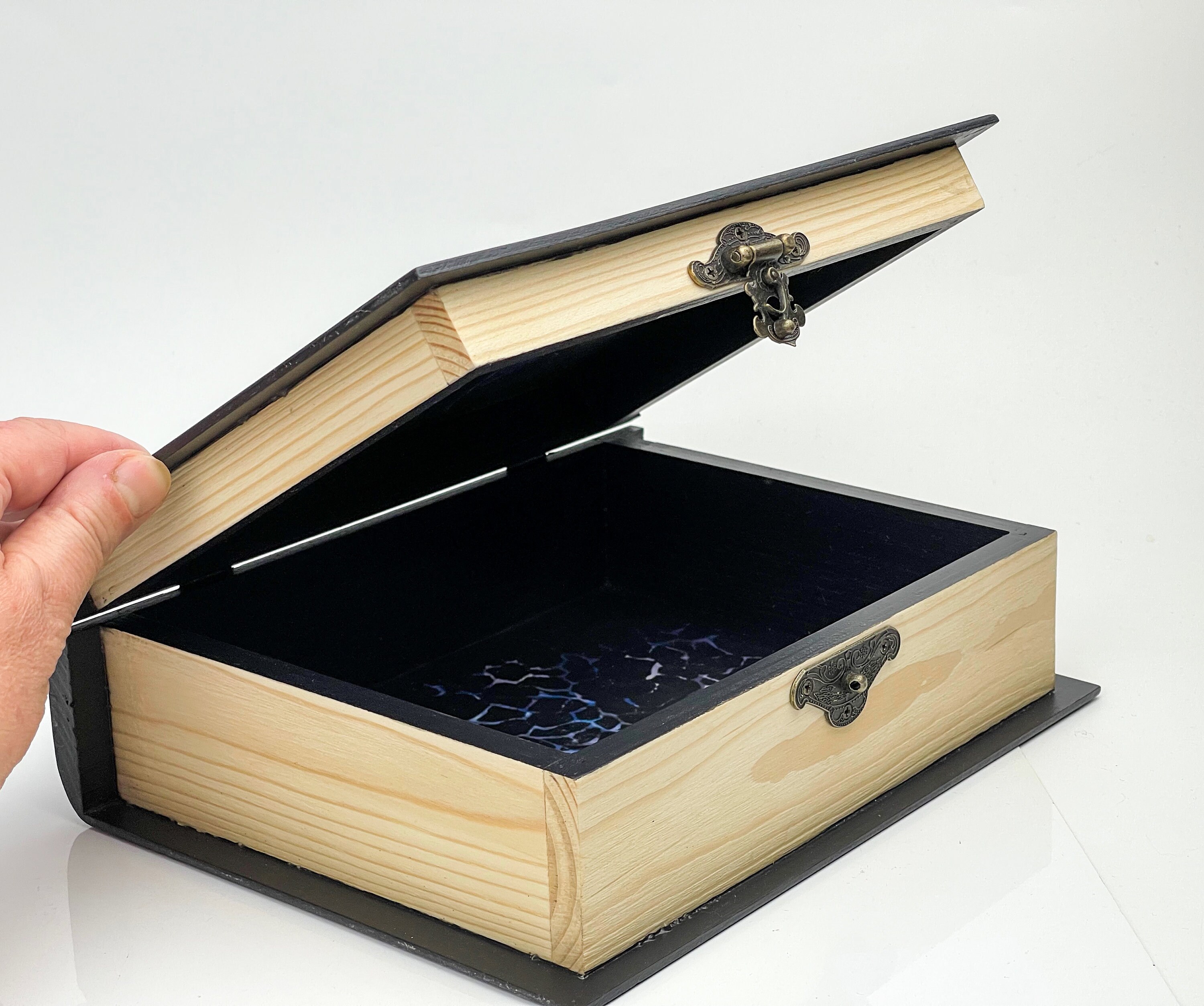 Raid: Shadow Legends Custom Character Box Gift for Gamers - Etsy