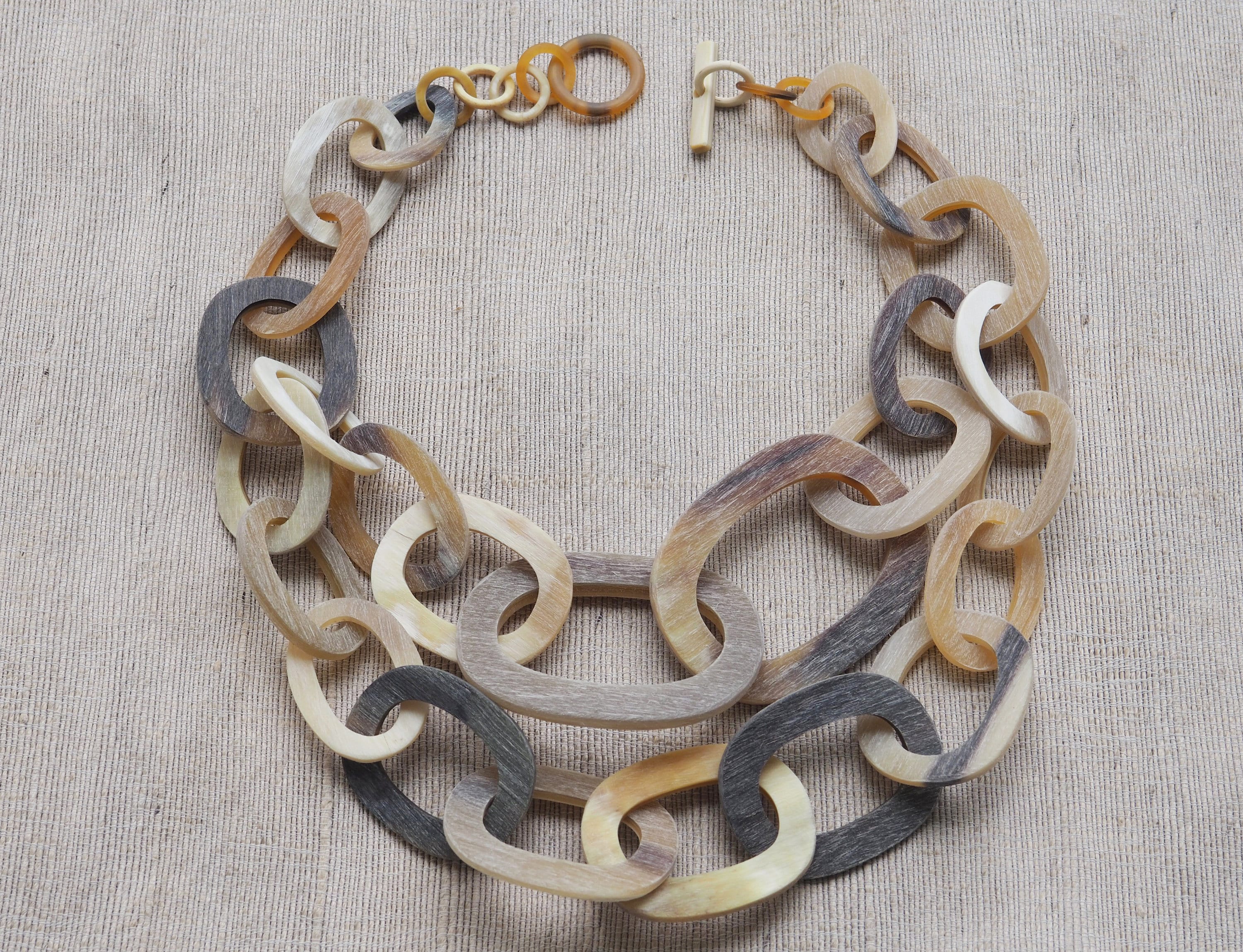 MATTE Natural Buffalo Horn Necklace Large N2.18 - Etsy
